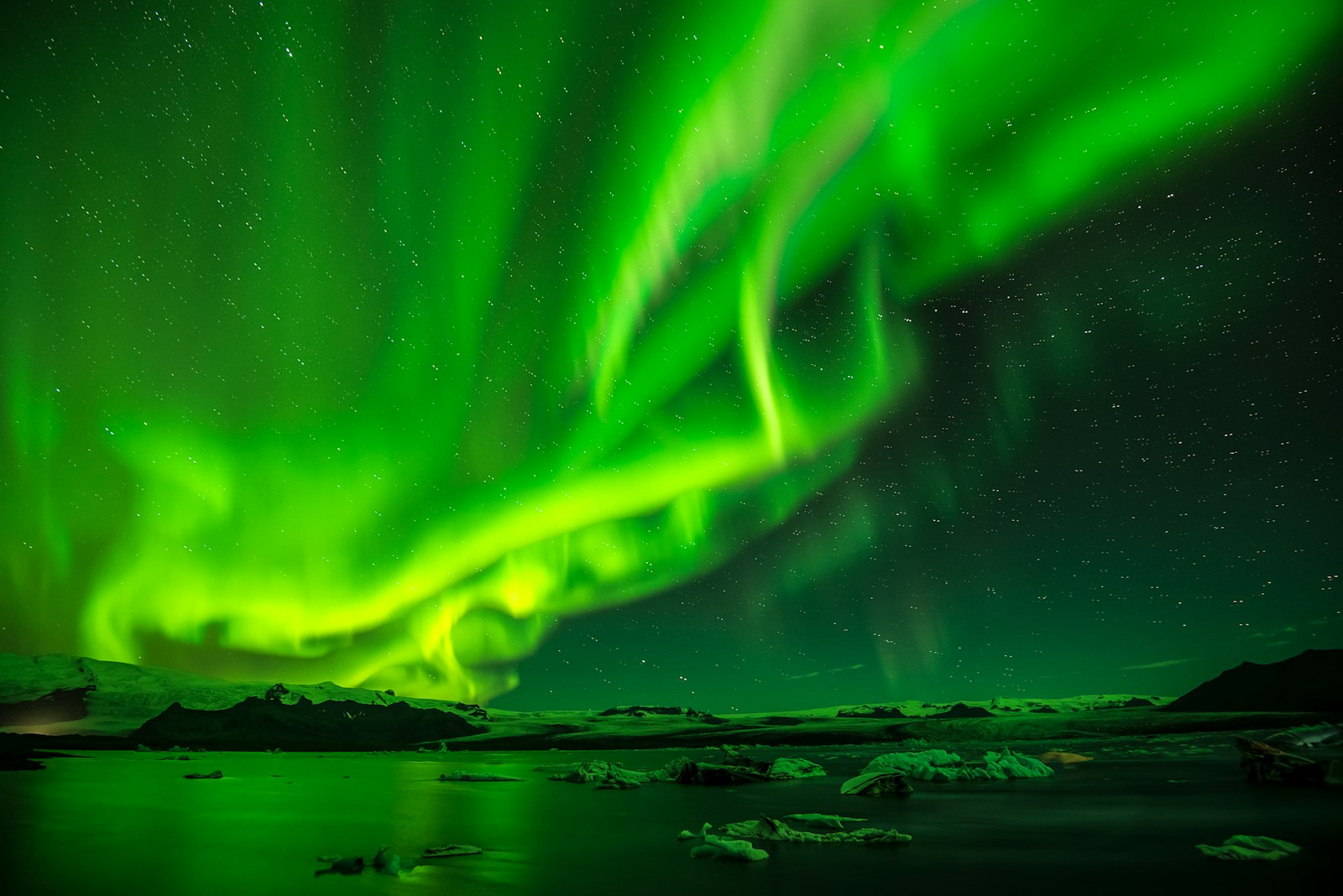 8 Unexplained Phenomena in Our Skies That Scientists Are Studying ...