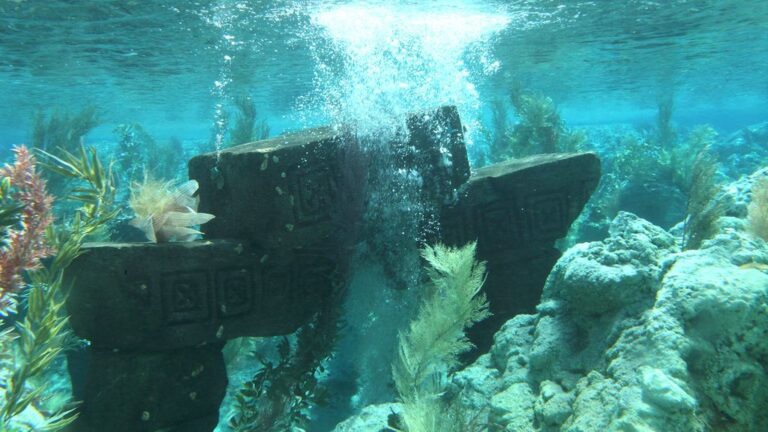 The Echoes of Atlantis: New Clues to a Lost Civilization ...
